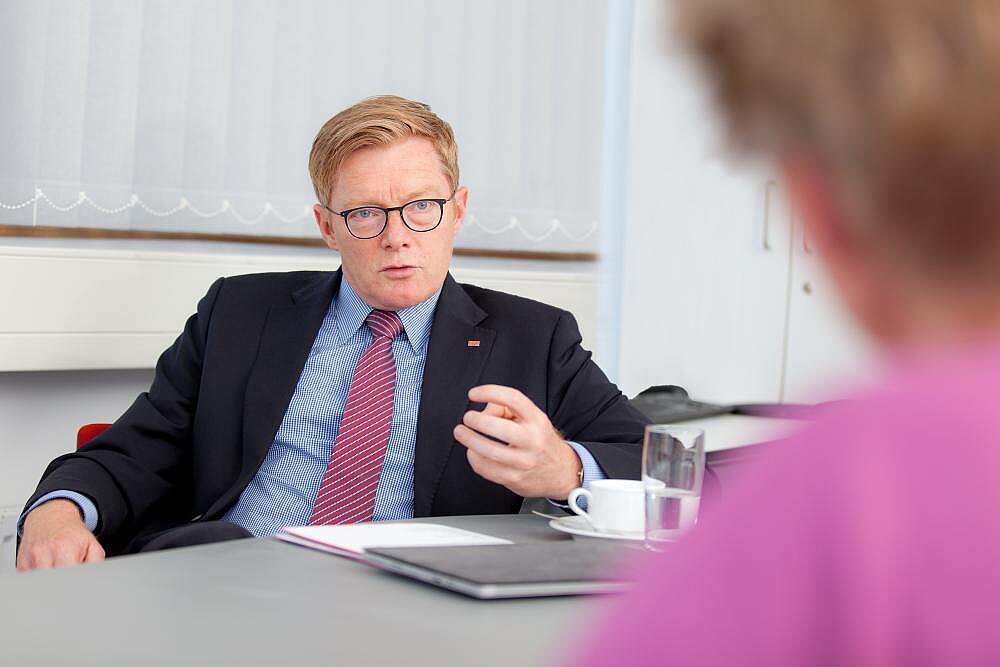 HZI | Christopher Baum: “We have to collaborate more closely on the ...