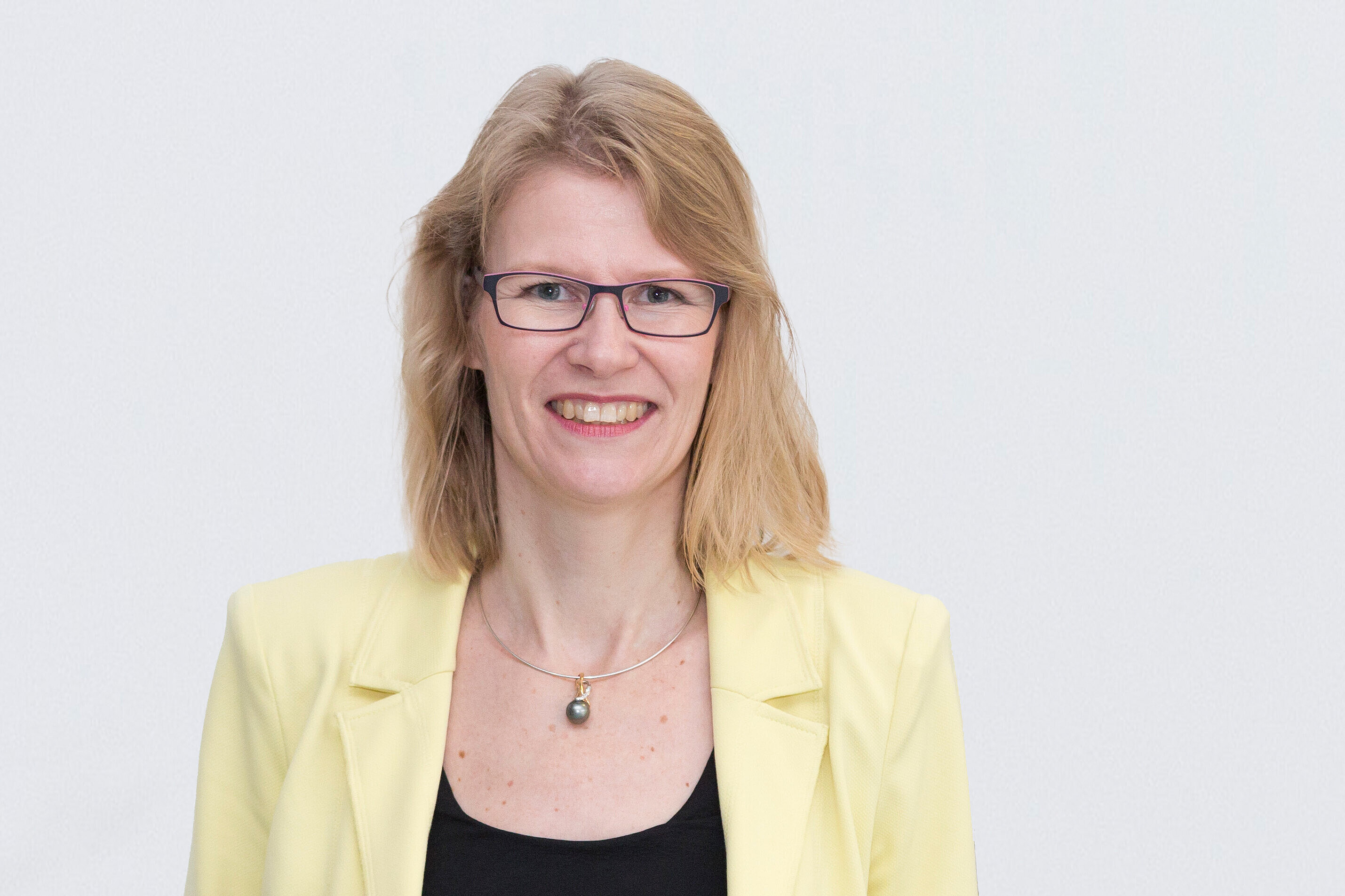 HZI | Chemikerin Helma Wennemers erhält Inhoffen-Medaille 2017