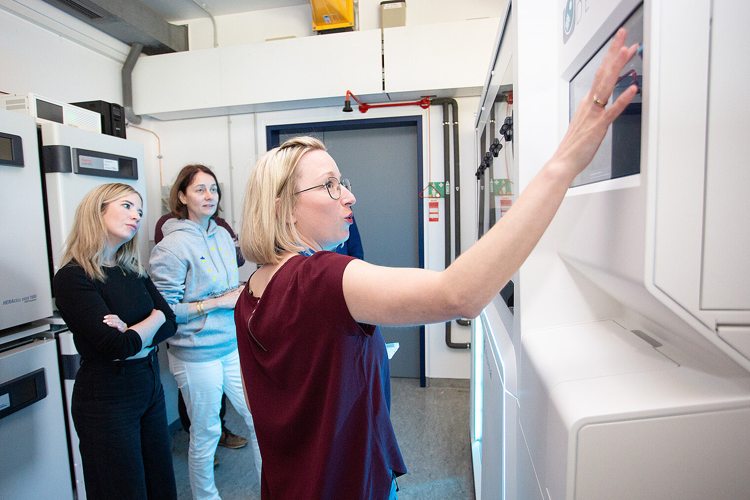 HZI | Europaabgeordnete Katarina Barley besucht das HZI